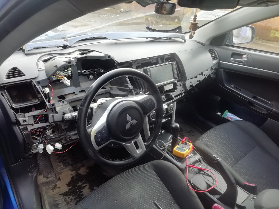 Установил оригинальные электроскладные зеркала с повторителями 2016 ...