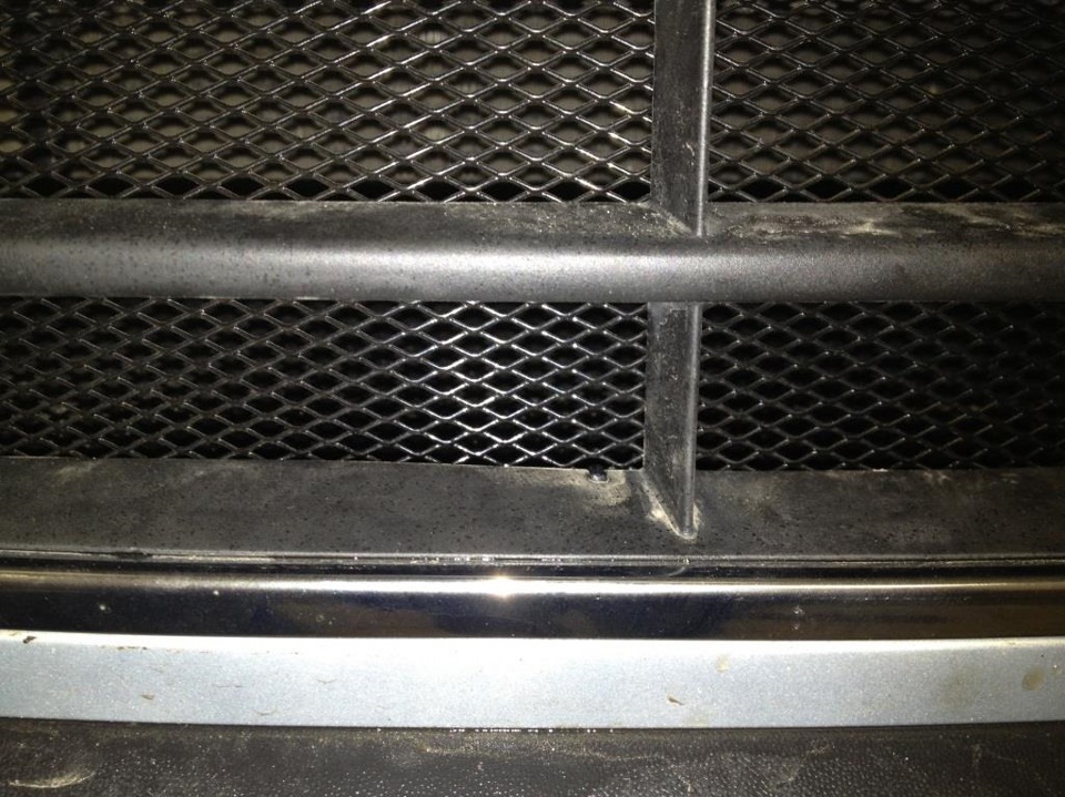 Защитная сетка радиатора — Volkswagen Tiguan (1G), 2 л, 2012 года ...