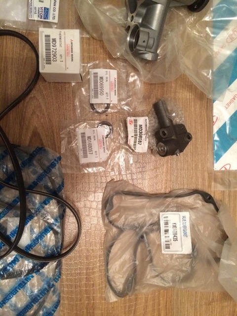 MD308587 Натяжитель ремня Mitsubishi | Запчасти на DRIVE2