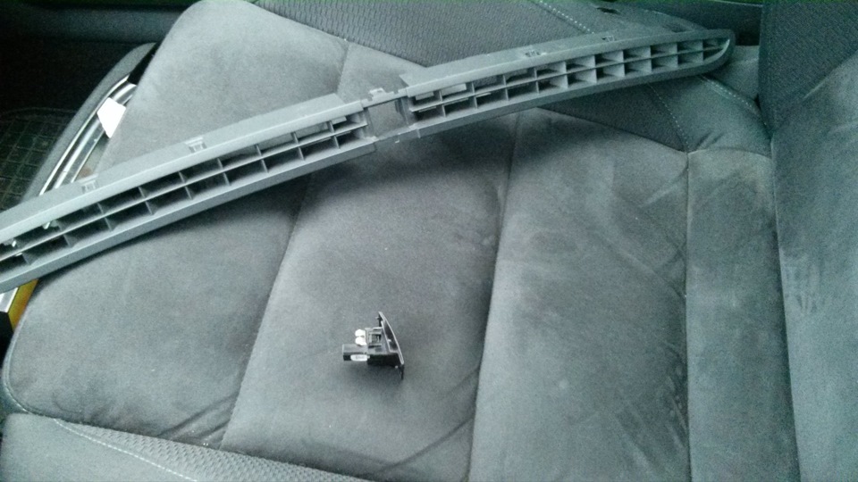 Sunlight photo sensor что это? — Volkswagen Golf Mk6, 2 л, 2009 года ...