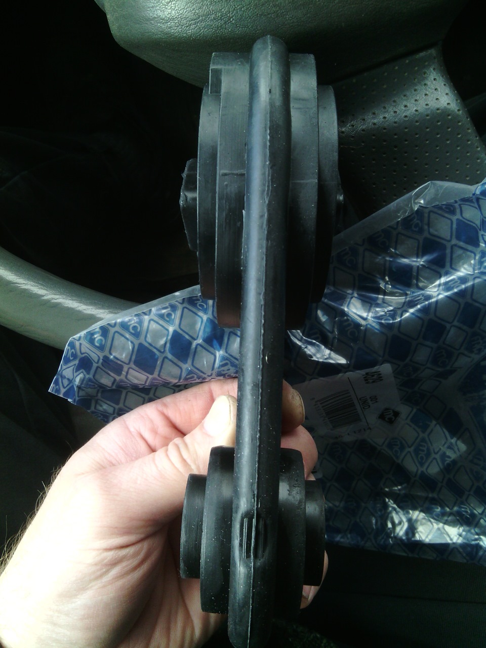 Замена нижней опоры. — Renault Grand Scenic II, 2 л, 2005 года | своими ...