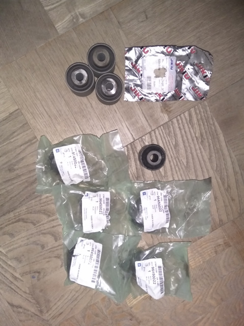 96450022 Втулка заднего амортизатора, нижняя / Chevrolet Evanda, Epica ...