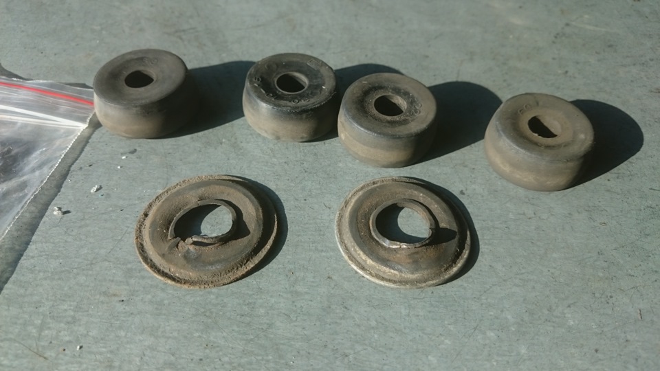 Замена втулок задних аммортов — Toyota Hilux Surf (3G), 3 л, 1998 года ...