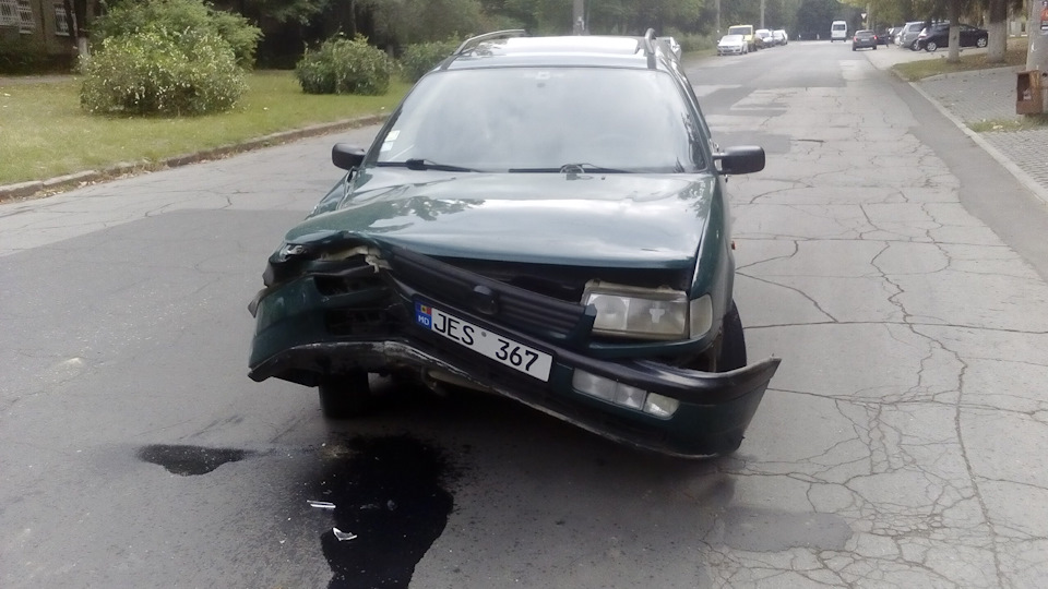 Обрывки памяти во время ремонта — Volkswagen Passat B4 2 л 1995 года