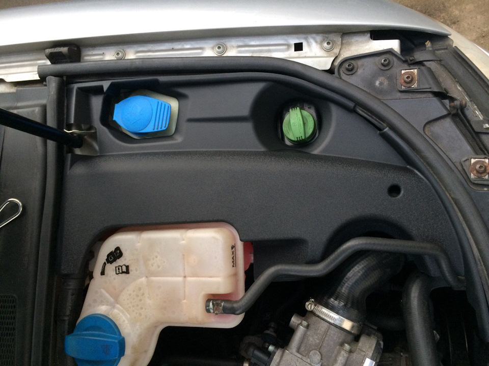 Подкапотный пластик v2 — Audi A4 (B6), 1,8 л, 2001 года | аксессуары ...