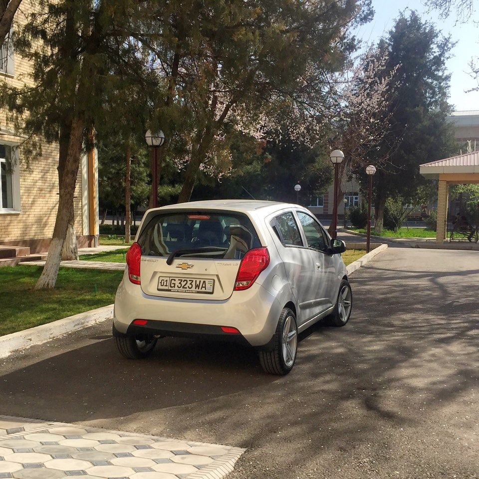 В ожидании хозяина😎 — Chevrolet Spark (M300), 1 л, 2015 года | встреча ...