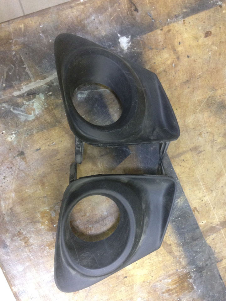 8148112180 Накладка фары противотуманной E140/E150. TOYOTA LEXUS ...