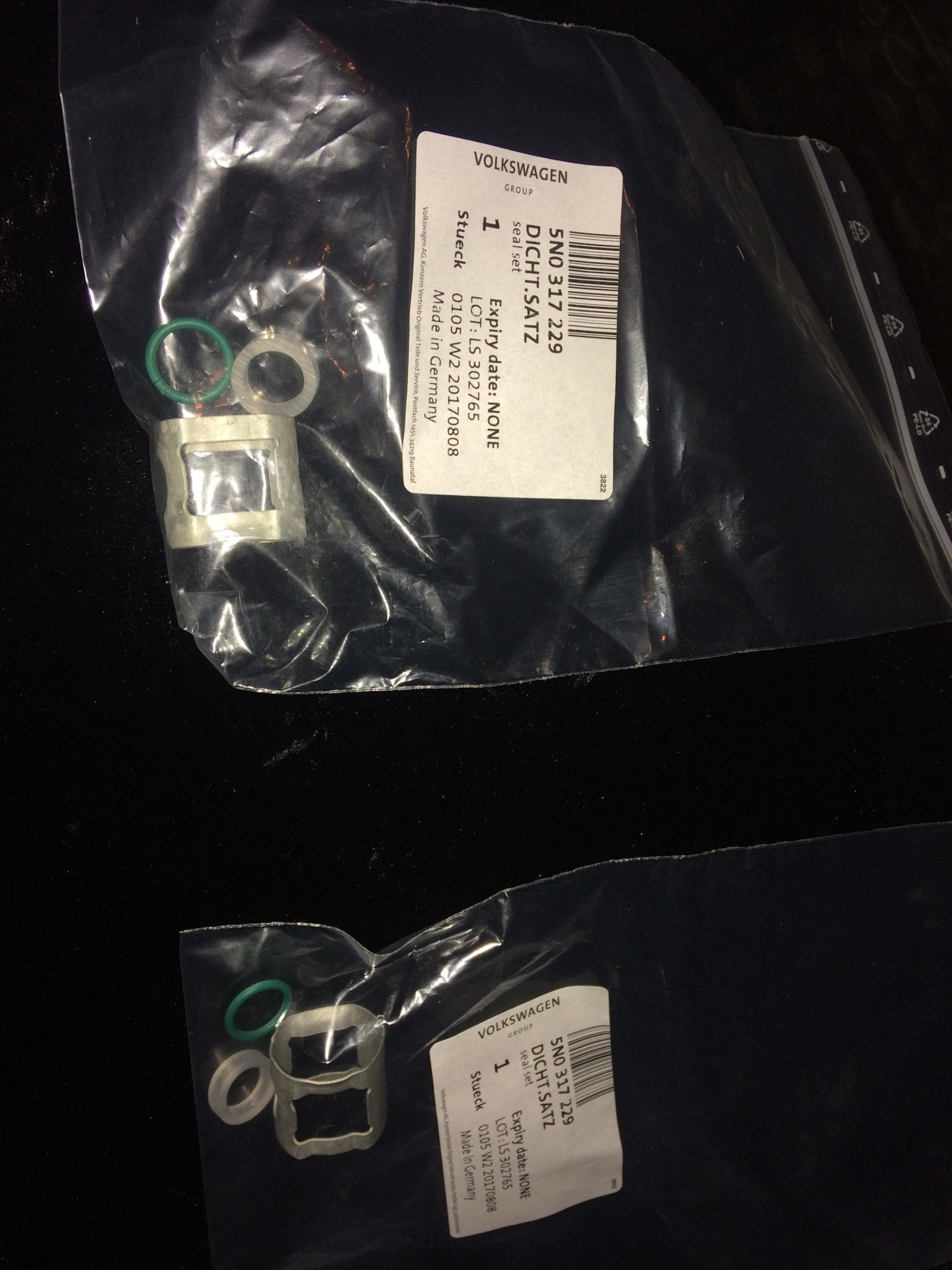 Трубка радиатора АКПП — Volkswagen Tiguan (1G), 2 л, 2010 года ...