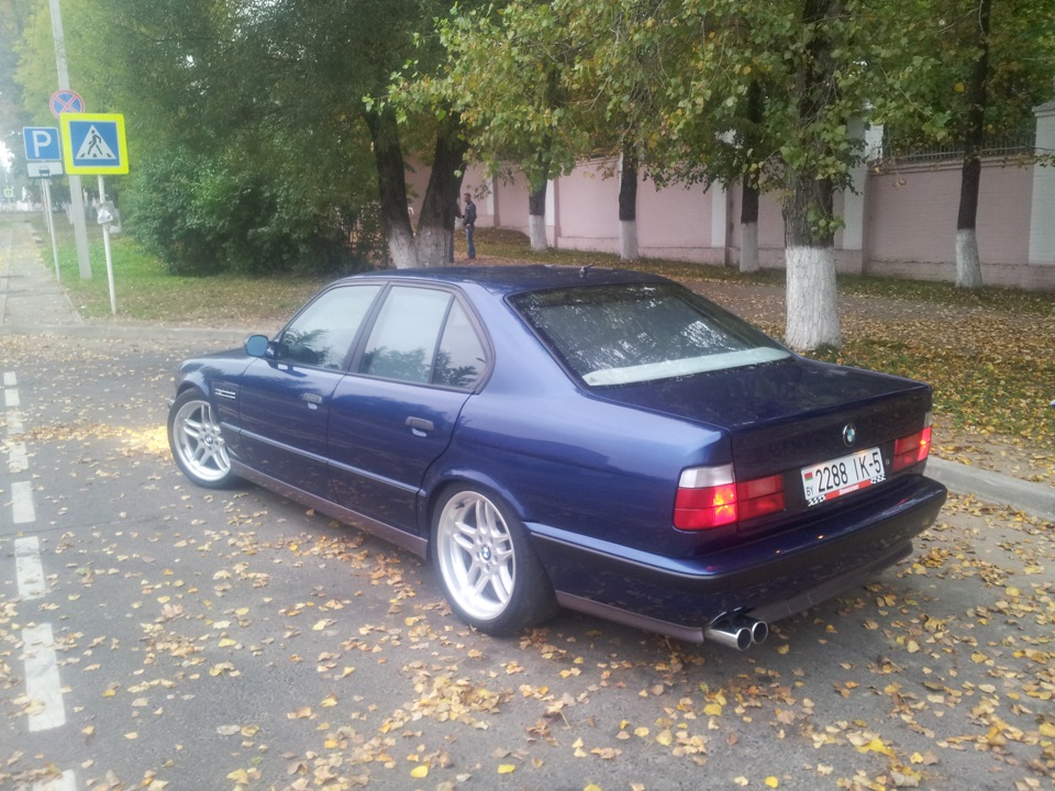 ОСЕНЬ — BMW M5 (E34), 3,8 л, 1992 года | фотография | DRIVE2