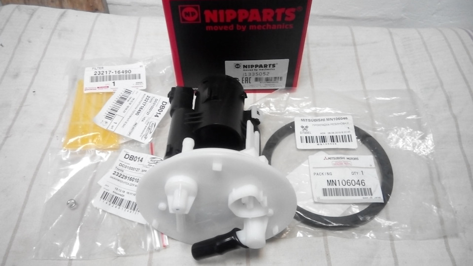 3. Замена топливного фильтра Nipparts J1335052 — Mitsubishi Lancer IX ...