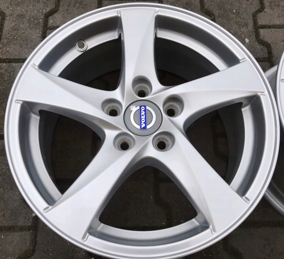 Гайки для дисков Вольво 31423046 — DRIVE2