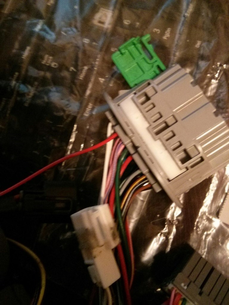 Коннектор двери — подобраны терминалы — Suzuki Grand Vitara (2G), 2,4 л ...