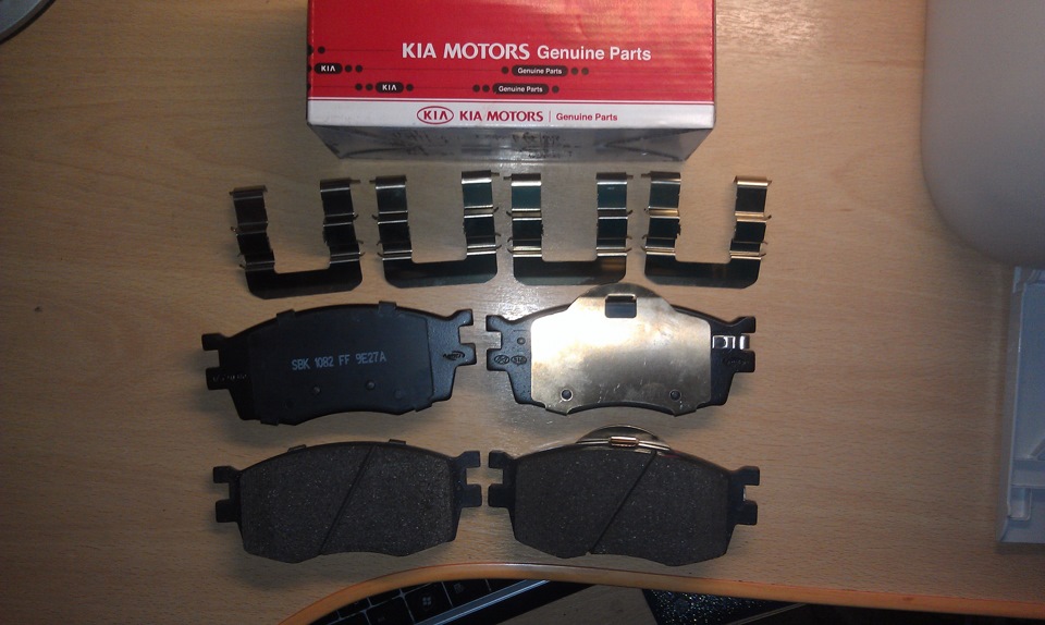 колодочки — KIA Rio 5-door (2G), 1,4 л, 2008 года | расходники | DRIVE2