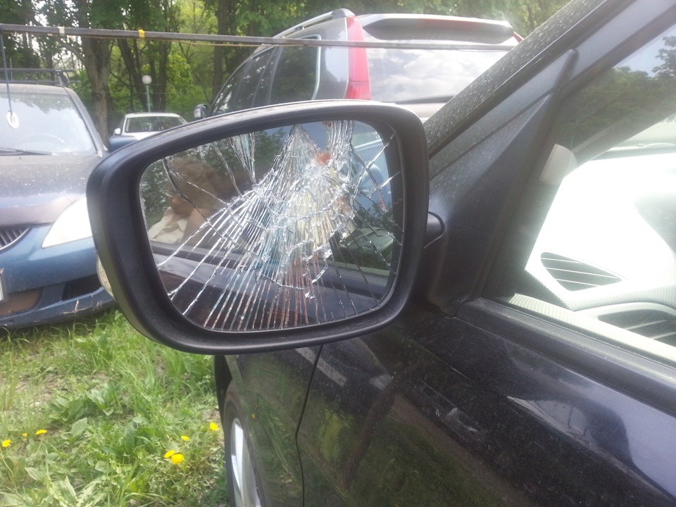 Боковое левое зеркало — Hyundai Solaris (1G), 1,4 л, 2012 года ...