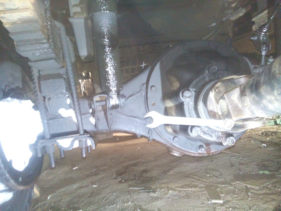 Пришёл конец моему терпению.(задний мост) — Toyota Dyna, 3,7 л, 1994 ...