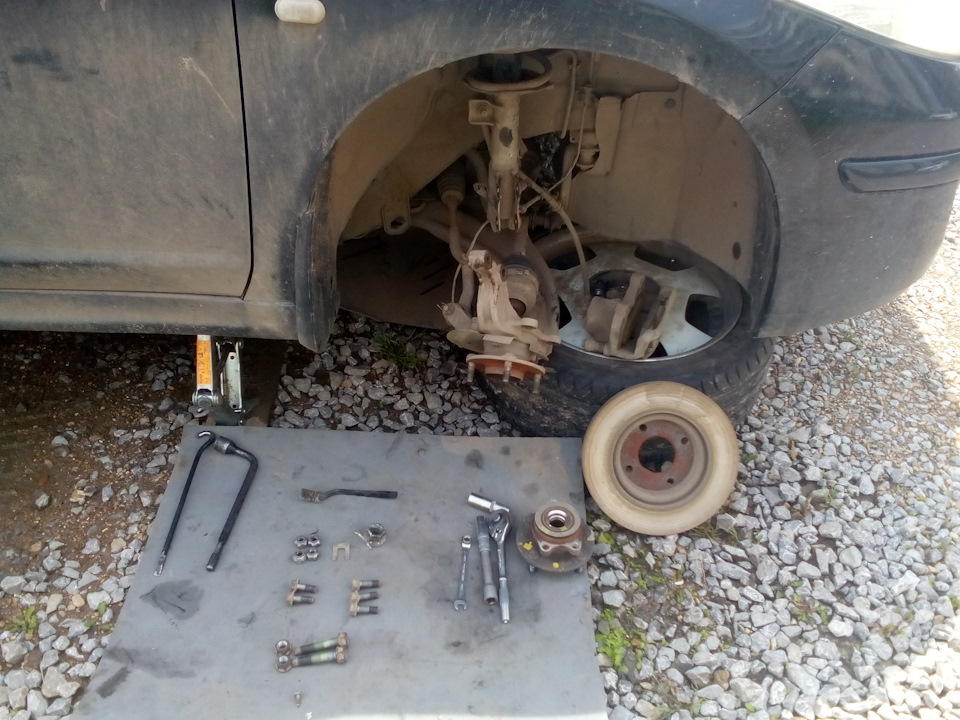 Разобрать — собрать. Ступица — Nissan Tiida (1G), 1,6 л, 2008 года ...