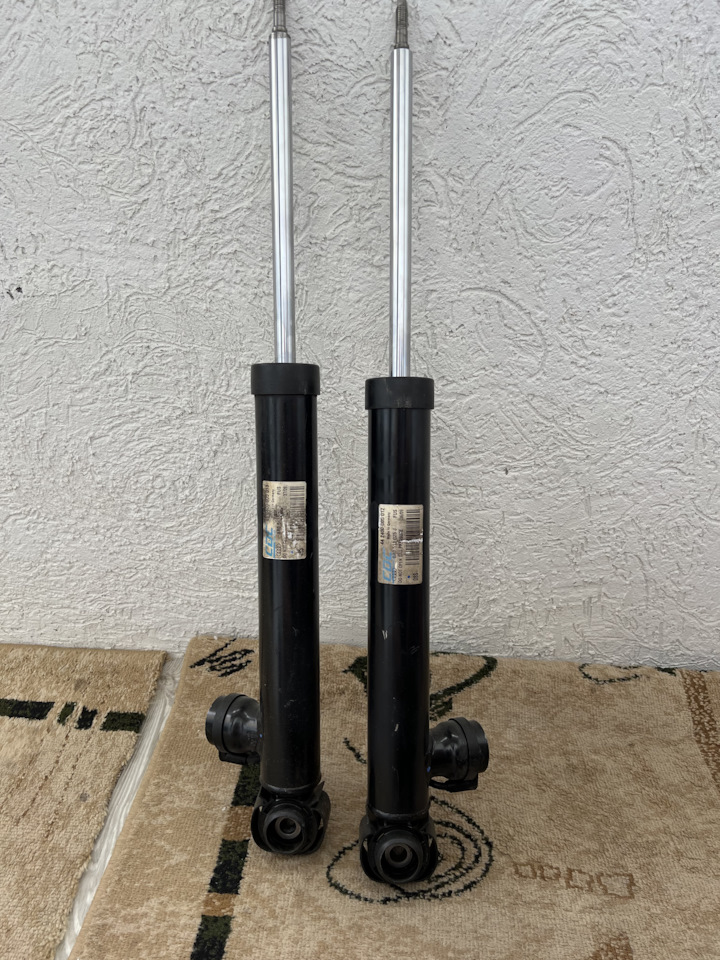 8R0513025J Амортизатор VAG | Запчасти на DRIVE2