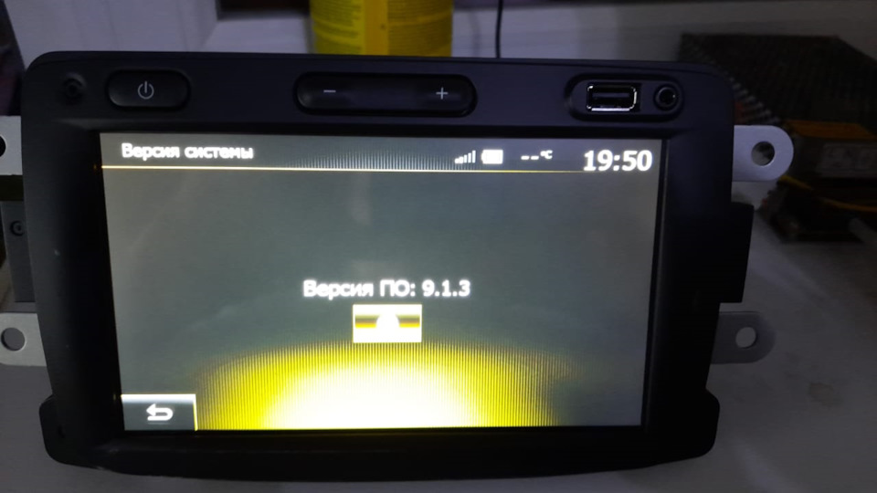 Medianav evolution — Renault Logan Stepway, 1,6 л, 2019 года | аксессуары | DRIVE2