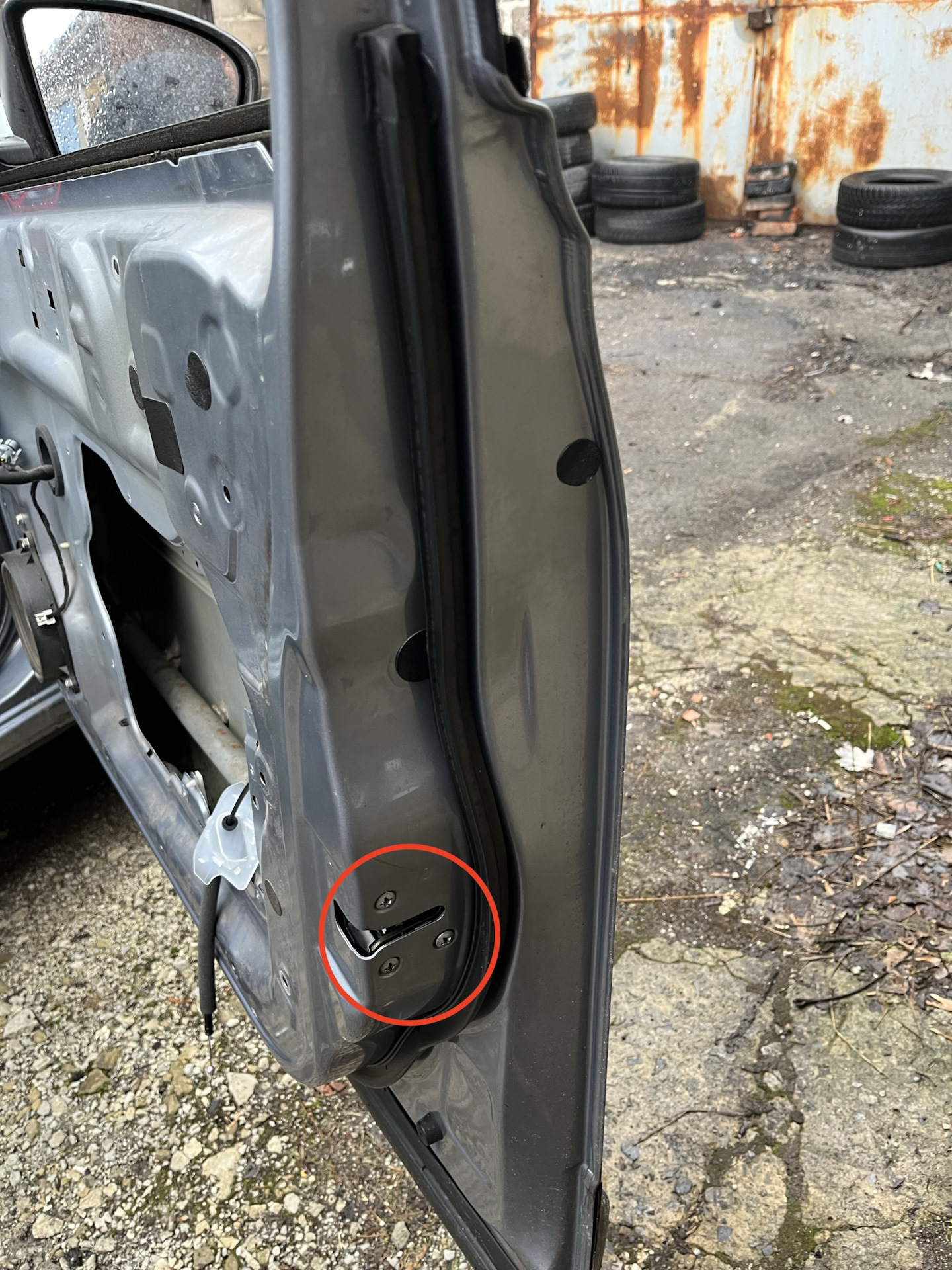 Замена замка двери nissan qashqai j10 — Nissan Qashqai (1G), 1,6 л ...