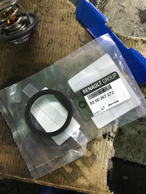 8200267272 Прокладка крышки термостата RENAULT | Запчасти на DRIVE2