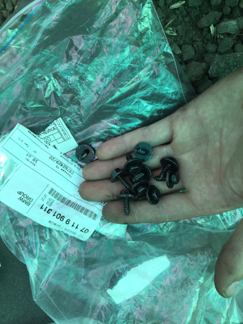 07119901311 Самонарезающий вин ST4.8X16C-ZNZNFE BMW | Запчасти на DRIVE2