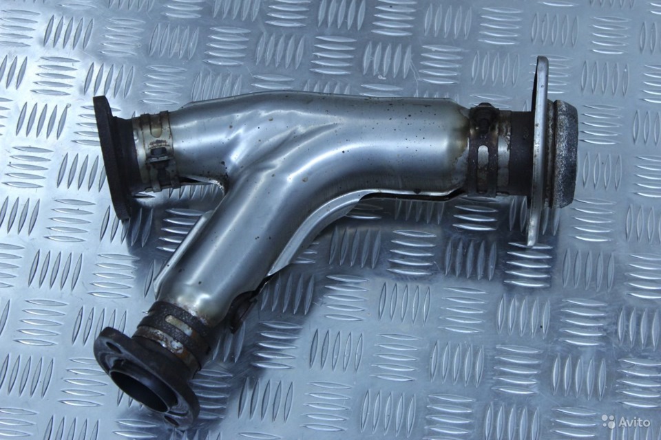 Хомуты на теплозащите глушителя — Lexus RX (2G), 3 л, 2003 года ...