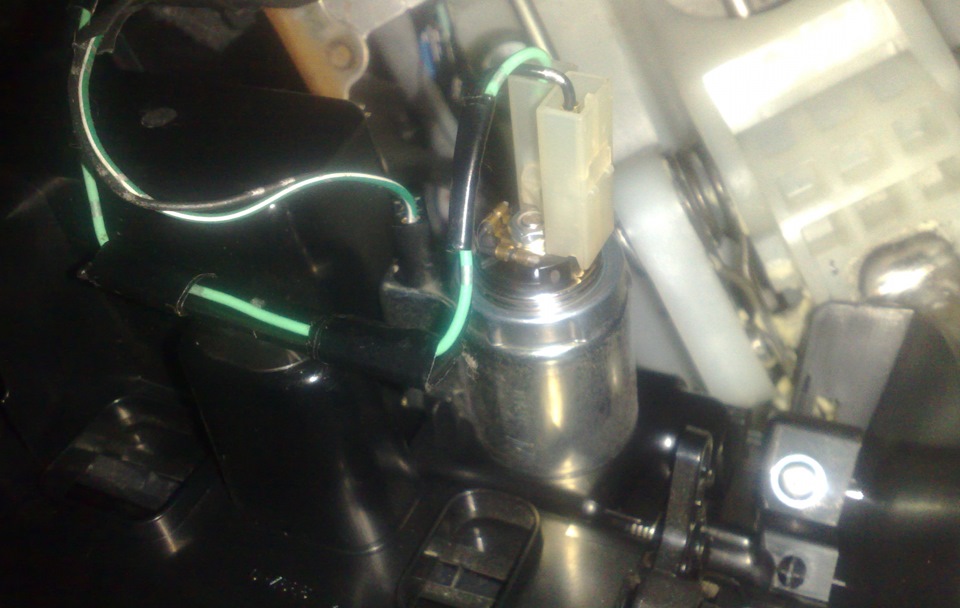 Подсветка прикуривателя и AUX с VIDEO . — Mitsubishi Lancer X, 2,4 л ...