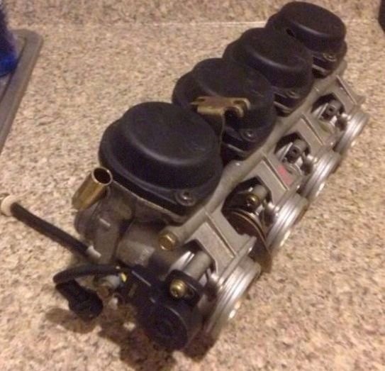 Едет ко мне счастье (Yamaha R1 ITB) — Volvo 340, 1,4 л, 1986 года ...