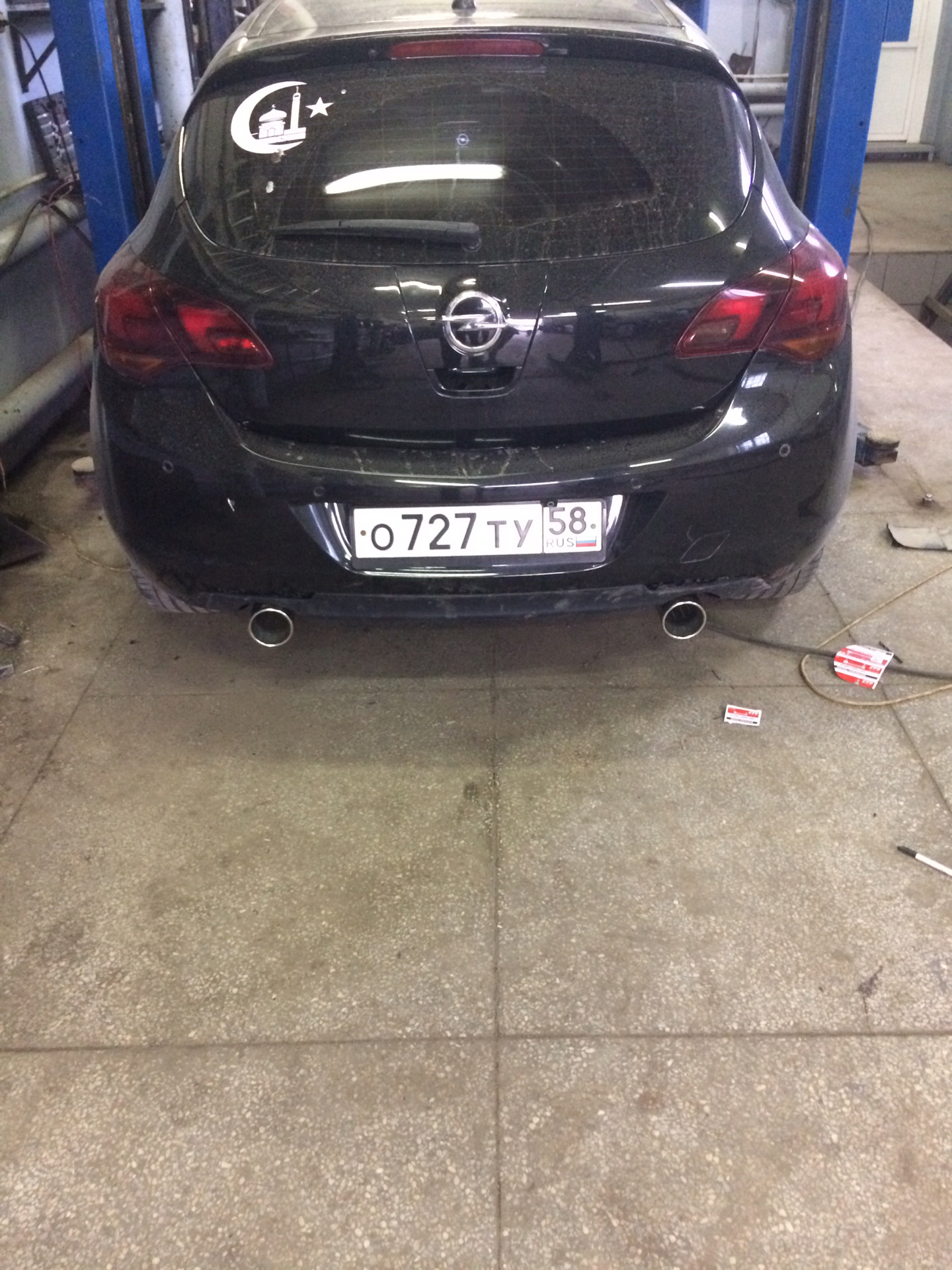 Раздвоение глушителя — Opel Astra J, 1,6 л., 2010 года | визит на ...