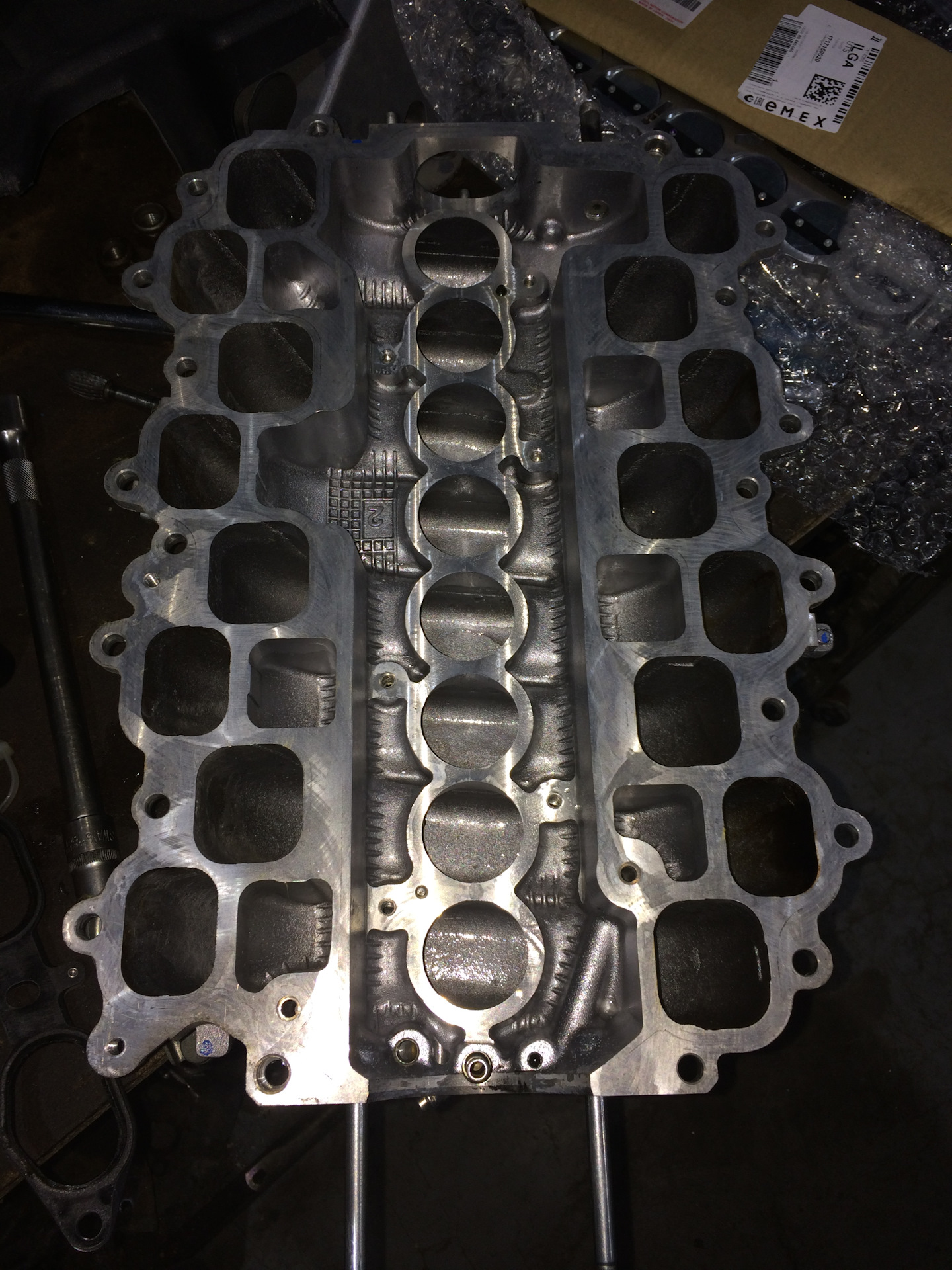 Пороги с подсветкой LEXUS + замена дросселей впускного коллектора ...