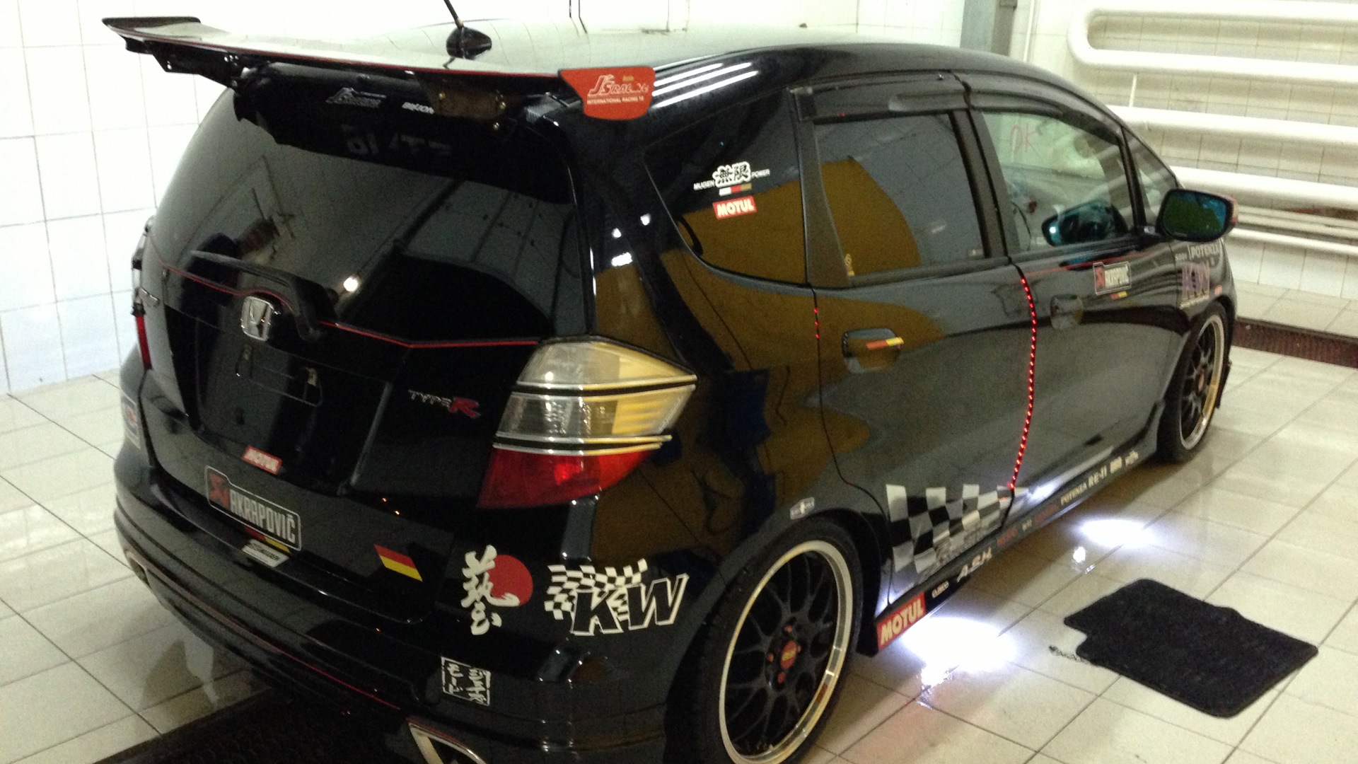 Honda Fit (2G) 1.5 бензиновый 2009 | J`s RACING на DRIVE2