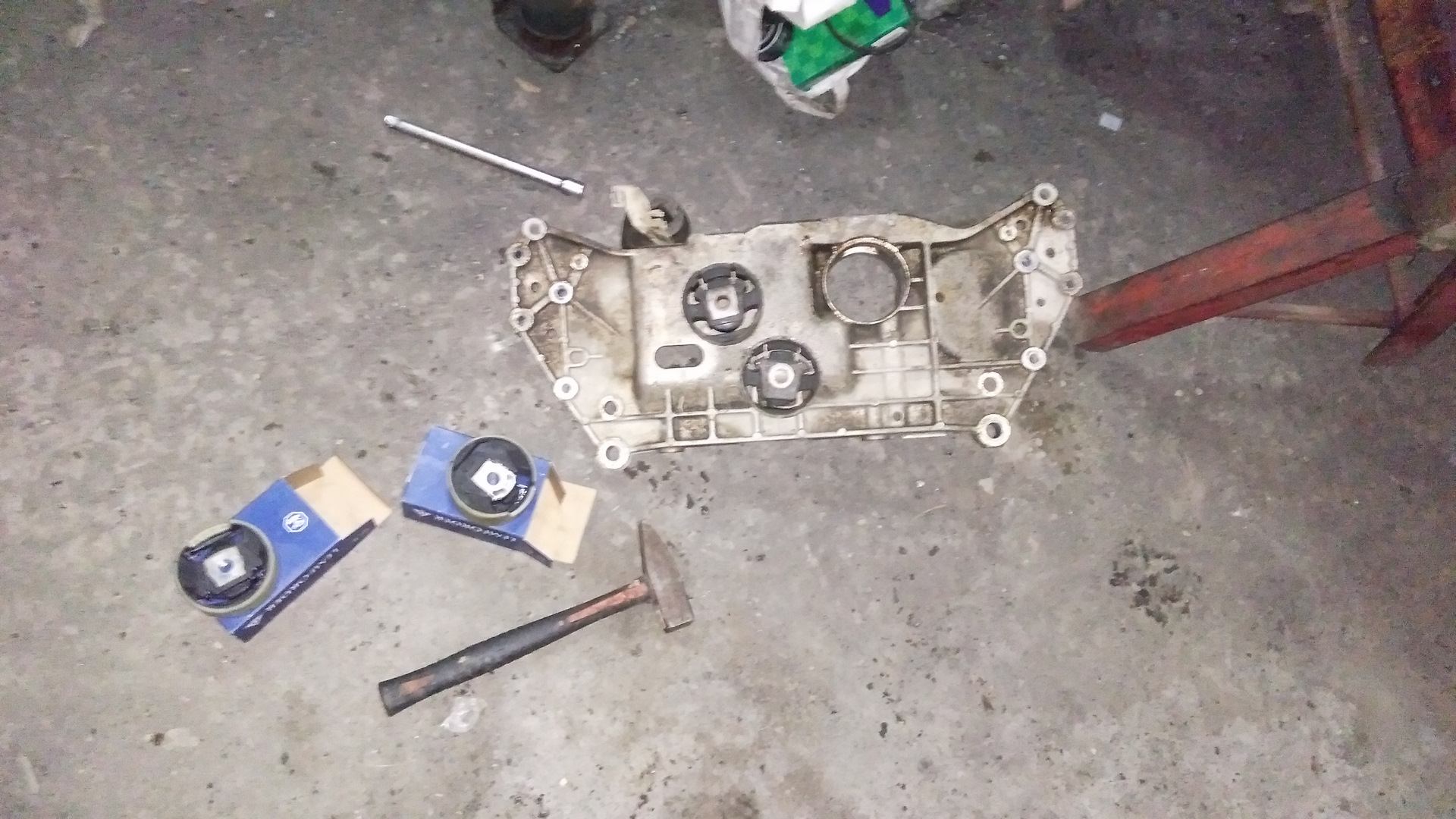 Лайв хак, втулки переднего стабилизатора. — Volkswagen Jetta V, 1,6 л ...