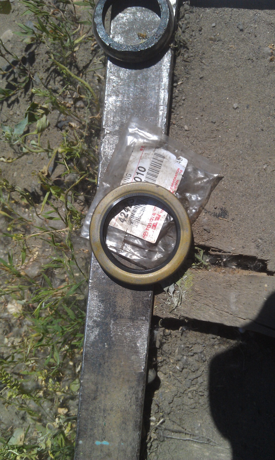 Замена Подшипника полуоси . — Toyota Hilux Surf (2G), 2,4 л, 1992 года ...