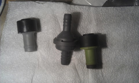 06A133528D Клапан, отвода воздуха из картера VAG | Запчасти на DRIVE2