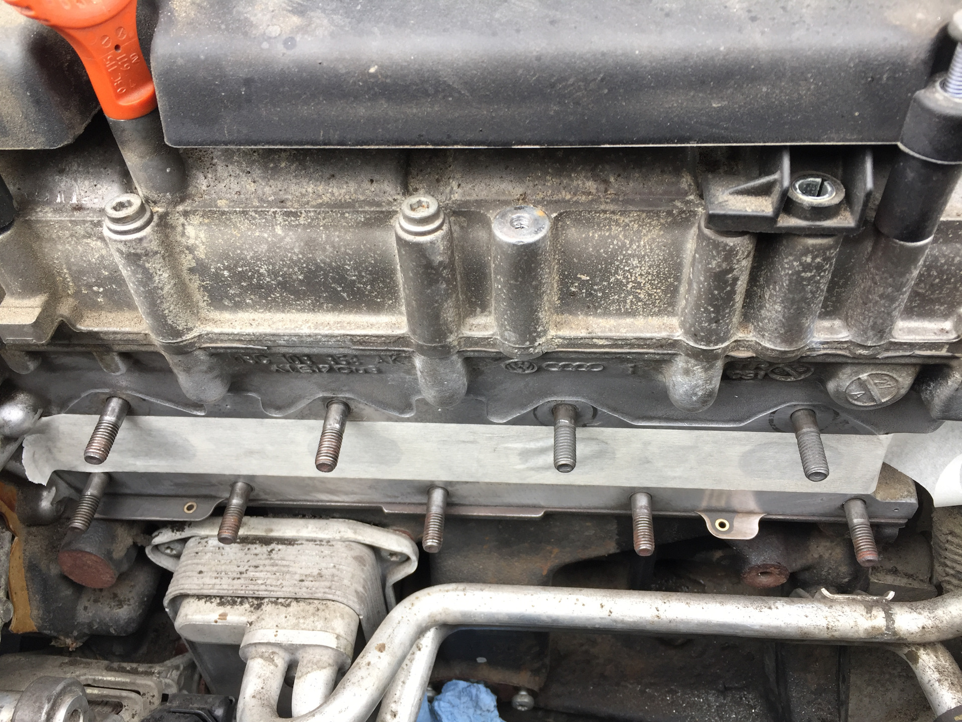 Замена выпускного коллектора — Volkswagen Golf Mk6, 1,4 л, 2009 года ...