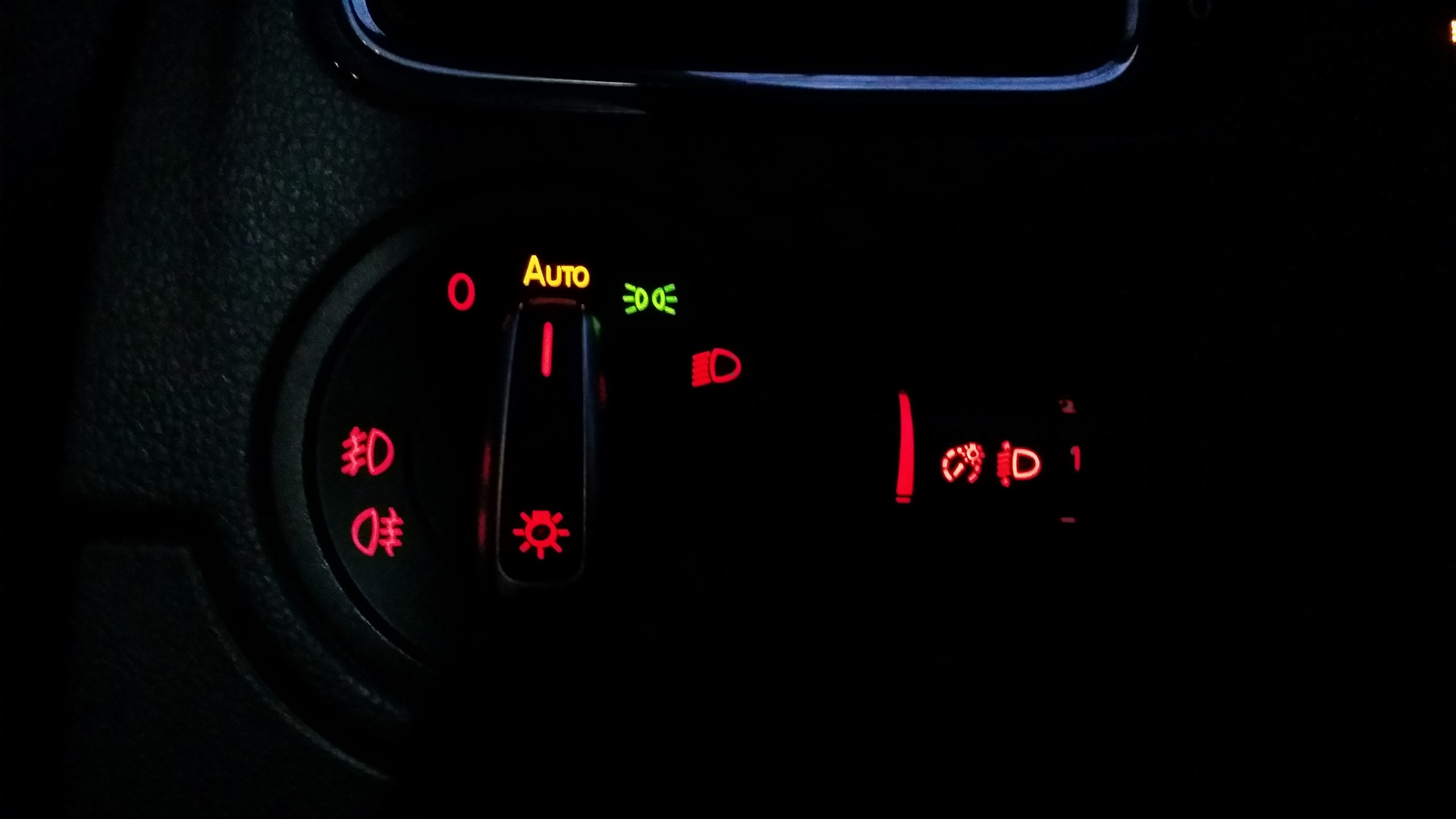 Электрохромное зеркало с датчиком дождя и света. — Volkswagen Polo ...