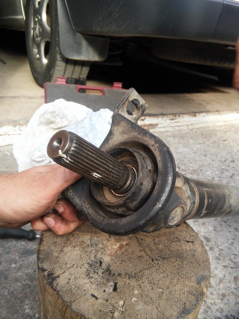 A6394100481 Подшипник подвесной вала карданного Mercedes | Запчасти на ...