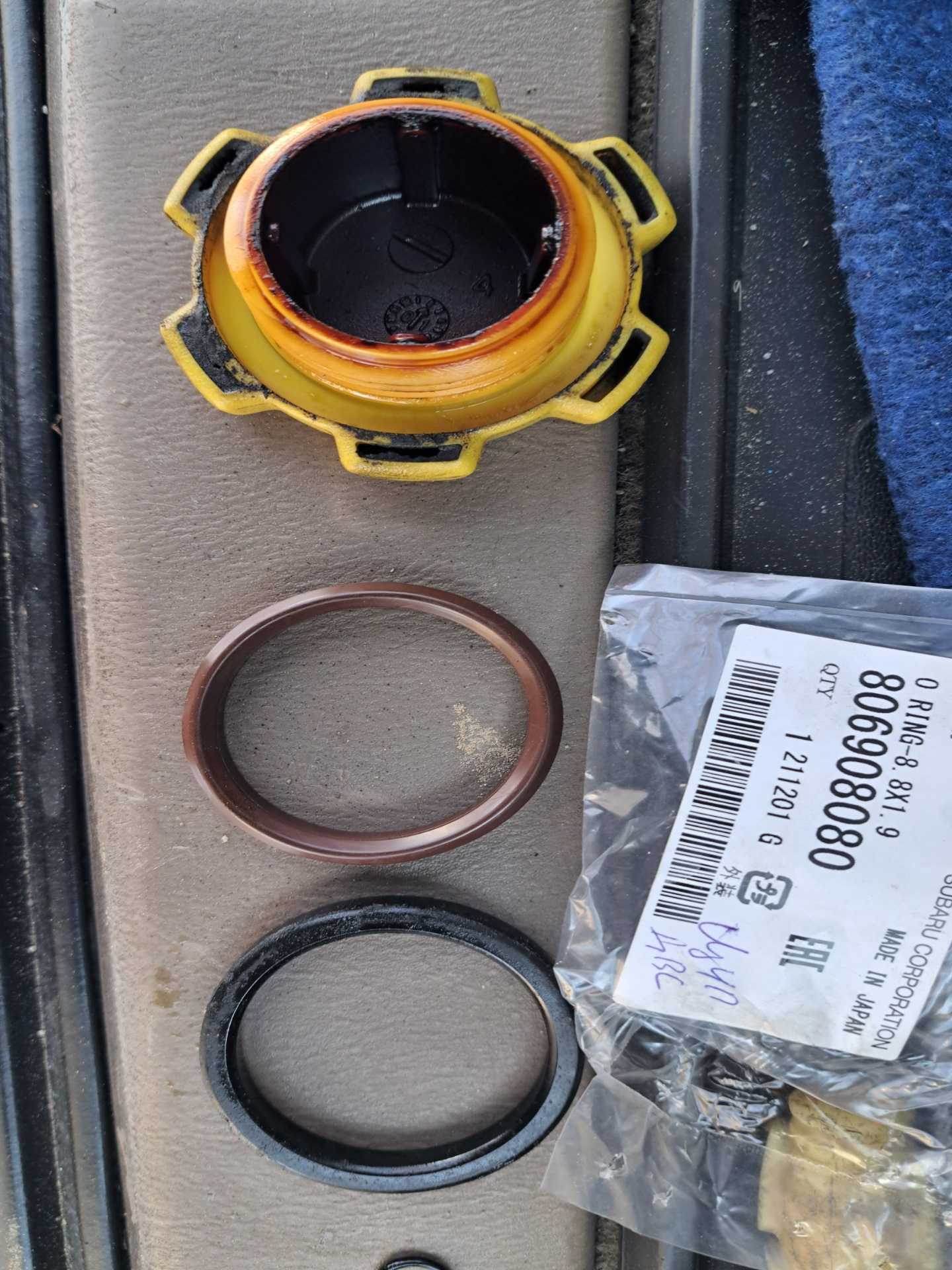 Замена уплотнителей щупов и клапана PCV . — Subaru Outback (BH), 2,5 л ...