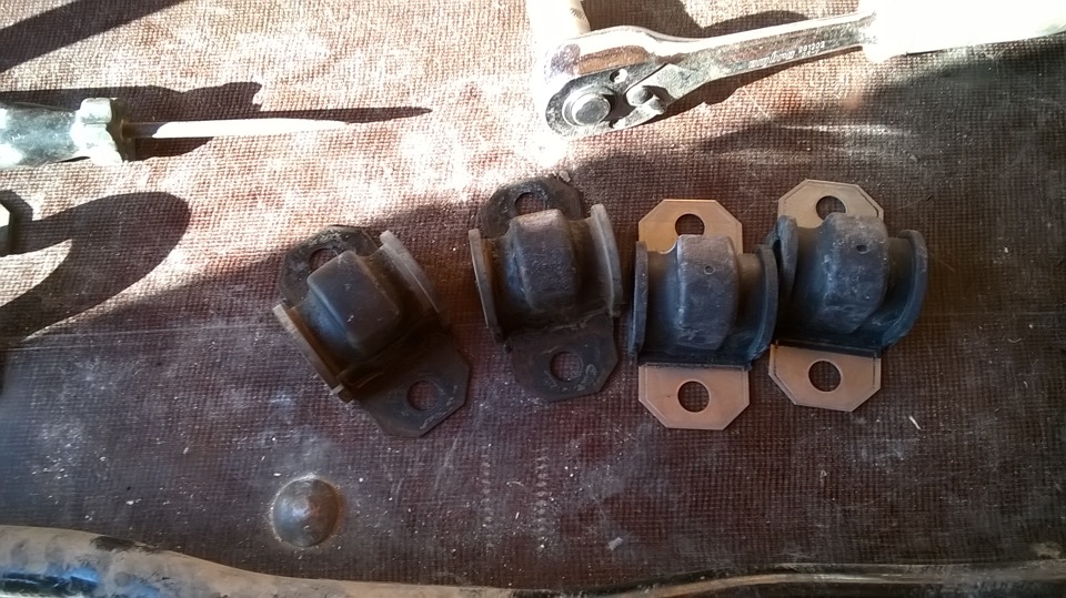 1528314 Втулка переднего стабилизатора / Fiesta 08~ Ford | Запчасти на ...