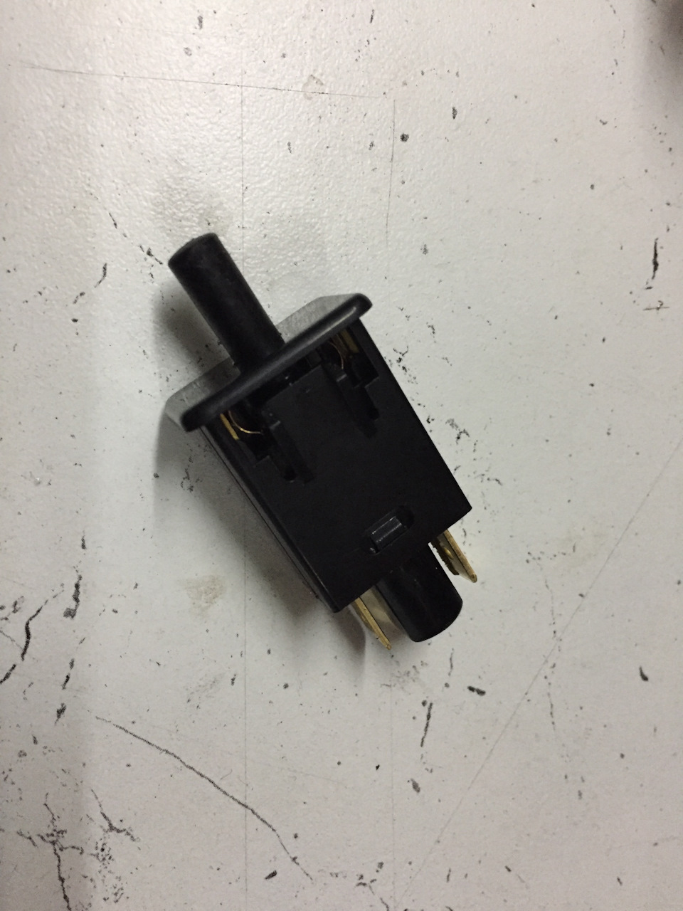 94580496 Перчаточный ящик выключатель подсветки GM | Запчасти на DRIVE2