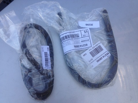 8521428090 Резинка щётки стеклоочистителя правого TOYOTA LEXUS ...