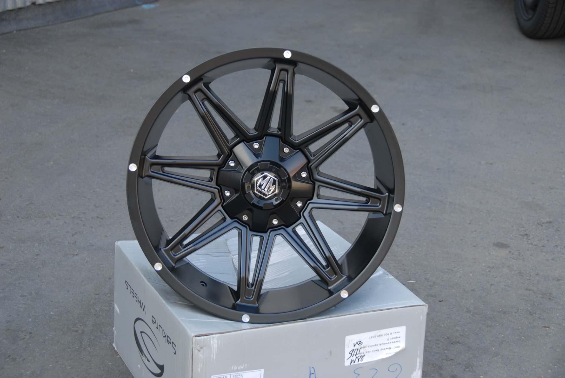 Mayhem 8090 R22 P.C.D.165,1х8 / 170х8 ET-6 9,5J DIA130,8 — Moscow ...