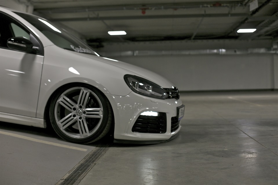 Photoshoot — Volkswagen Golf R Mk6, 2 л, 2011 года | фотография | DRIVE2