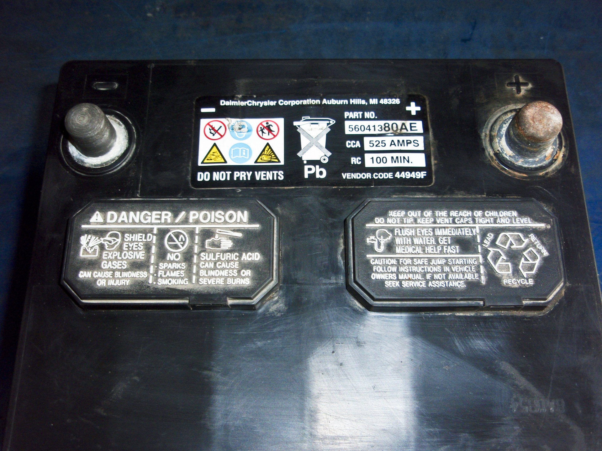 Замена батареи) — Dodge Avenger Sedan, 2 л, 2008 года | визит на сервис ...