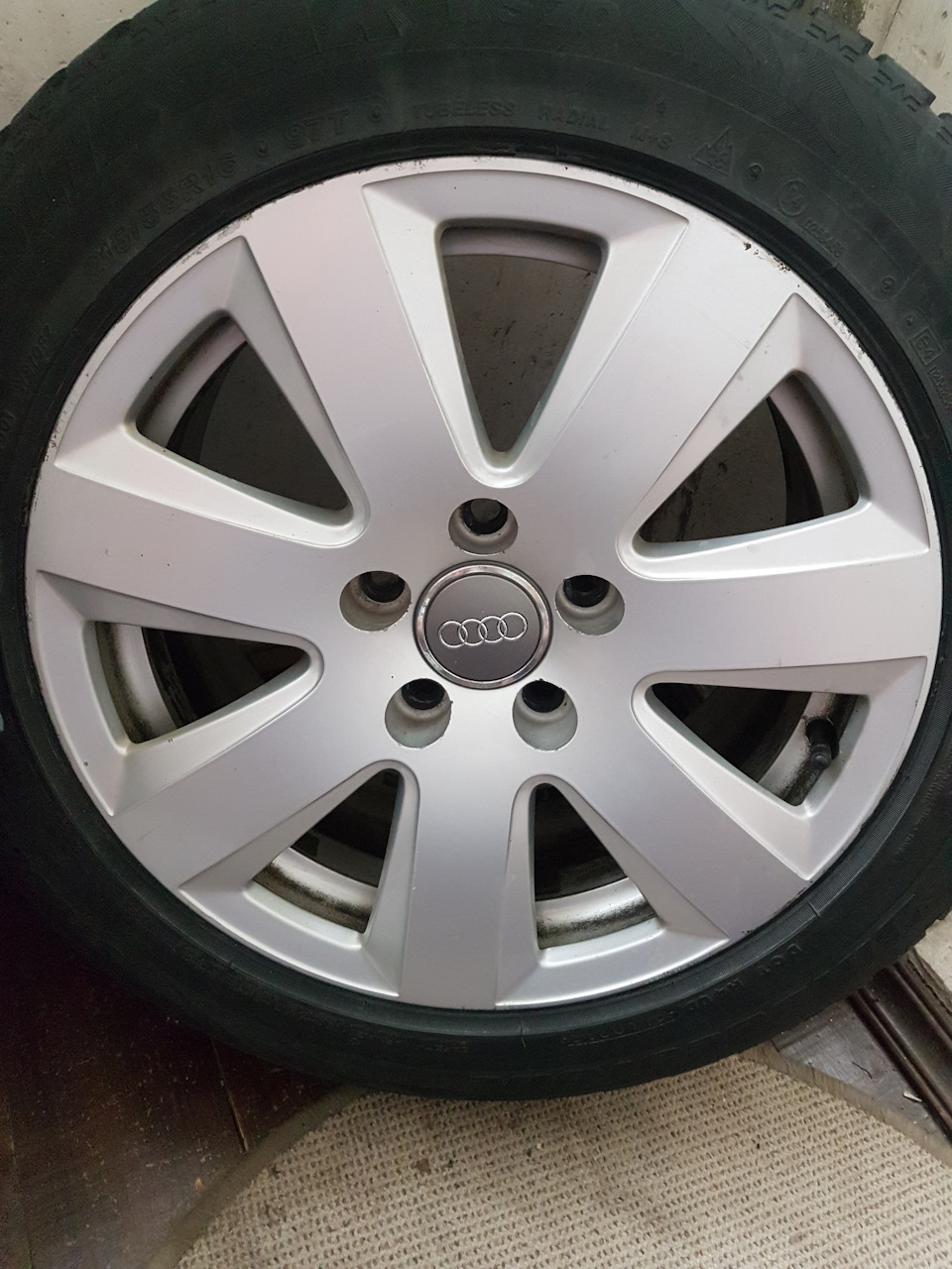 Чистка литых дисков — Audi A4 (B7), 2 л, 2005 года | мойка | DRIVE2
