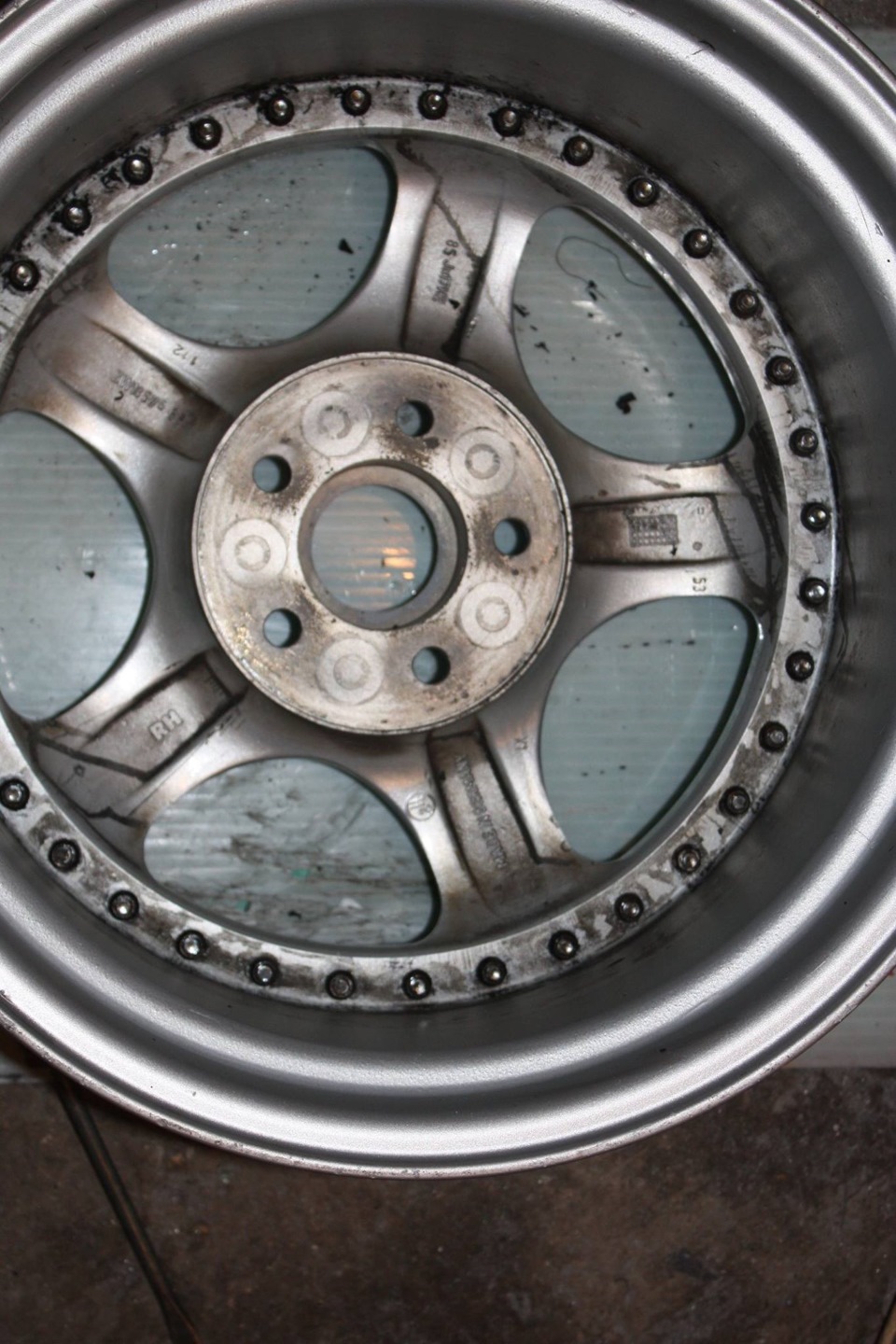 RH ZW1 R17 8.5j и 9j 5/112 — DRIVE2