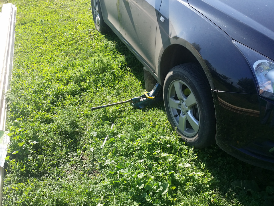Шумоизоляция. Часть 2. Передние арки — Chevrolet Cruze (1G), 1,6 л ...