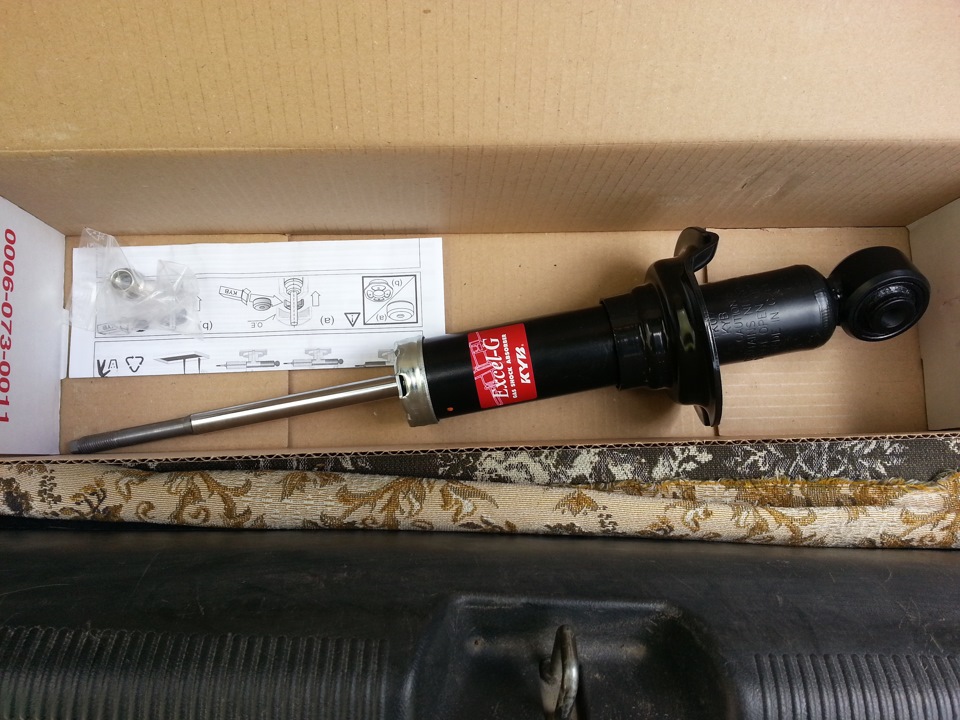 Уже не продаю 2 стойки KYB 341311 — Honda Civic Ferio (7G), 1,5 л, 2004 ...