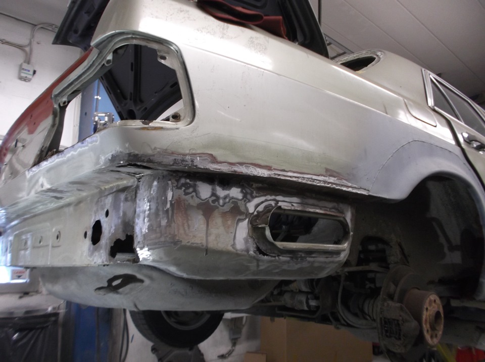Ремонт кузова: правый карман багажника — Mercedes-Benz S-Class (W126 ...