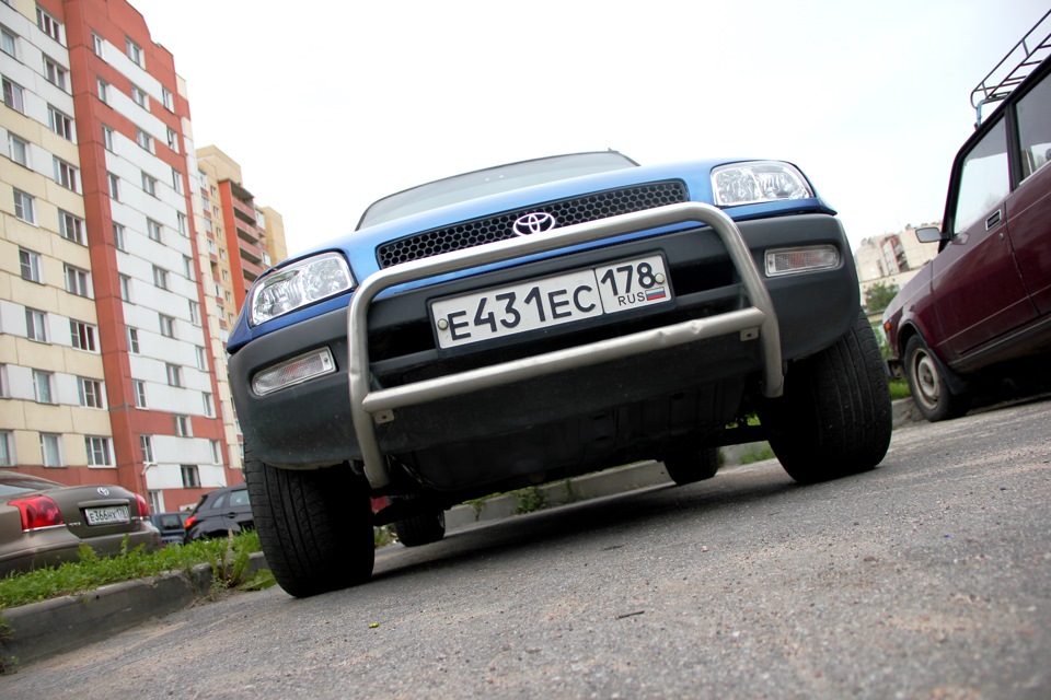 32. Пыльник двигателя — Toyota RAV4 (I), 2 л, 1995 года | своими руками ...